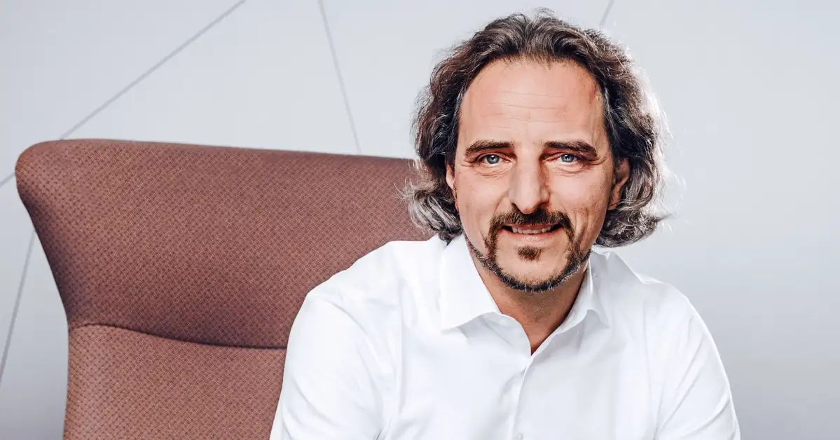 Writing glass history | SCHOTT